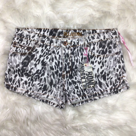Billabong | Shorts | Nwt Billabong Leopard Shorts Y2k 9s Animal Print ...